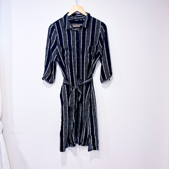 Reitmans | Dresses | Reitmans Black And White Striped Shirt Dress ...